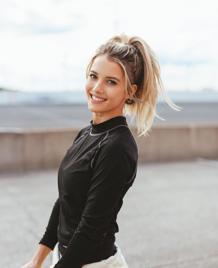 Picture of Lindsay Brewer