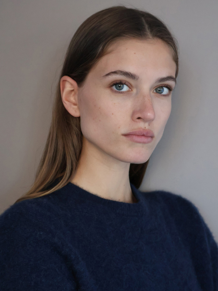 Altyn Isabella Simpson picture
