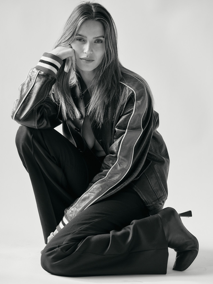 Casey James (model) image