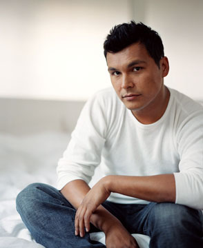 Picture of Adam Beach