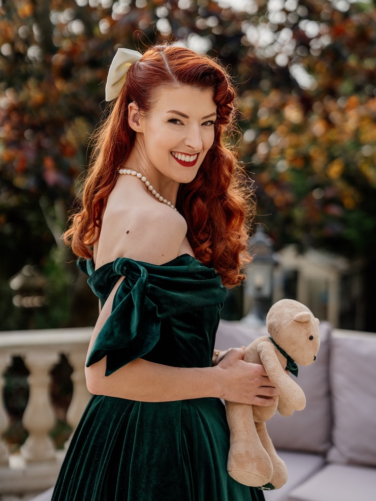 Picture Of Jessica Kellgren Fozard