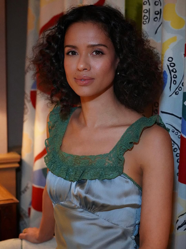Gugu Mbatha-Raw picture