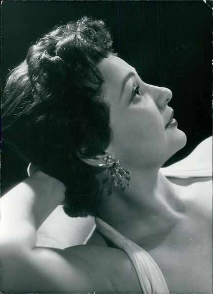 Adele Leigh image