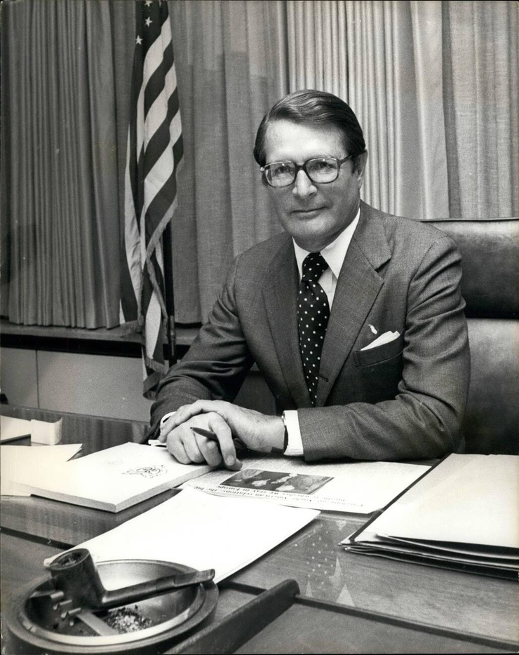 Picture of Elliot Richardson