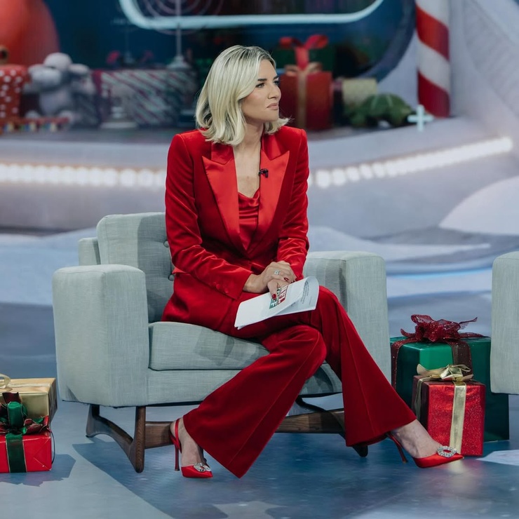 Picture of Charissa Thompson