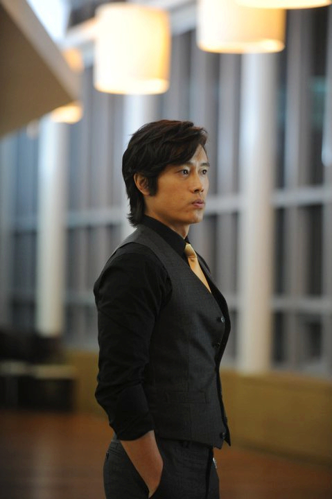 Picture of Byung-hun Lee