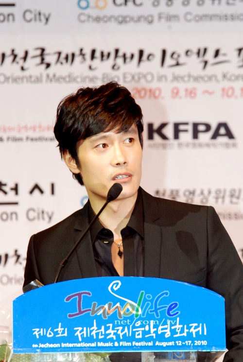 Picture of Byung-hun Lee