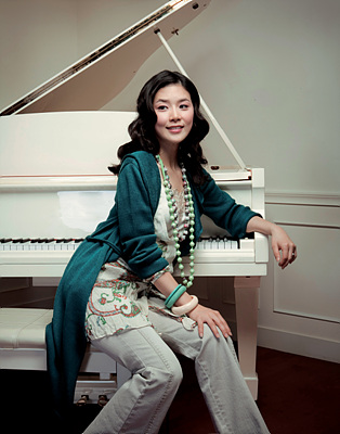 Picture of Bo-young Lee