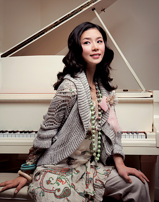 Picture of Bo-young Lee
