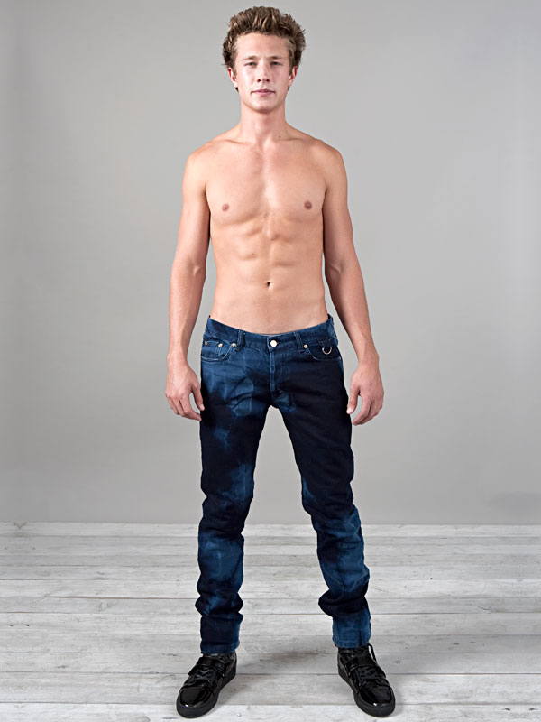 Nick Roux image