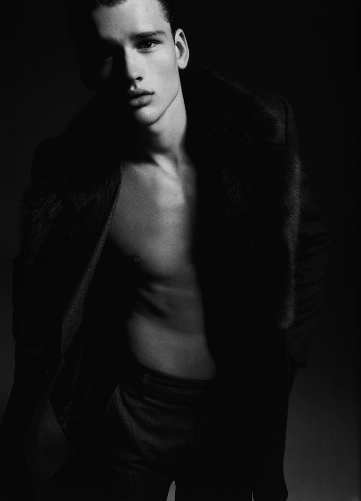 Picture of Simon Nessman