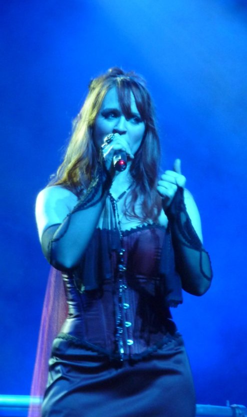 Lori Lewis picture