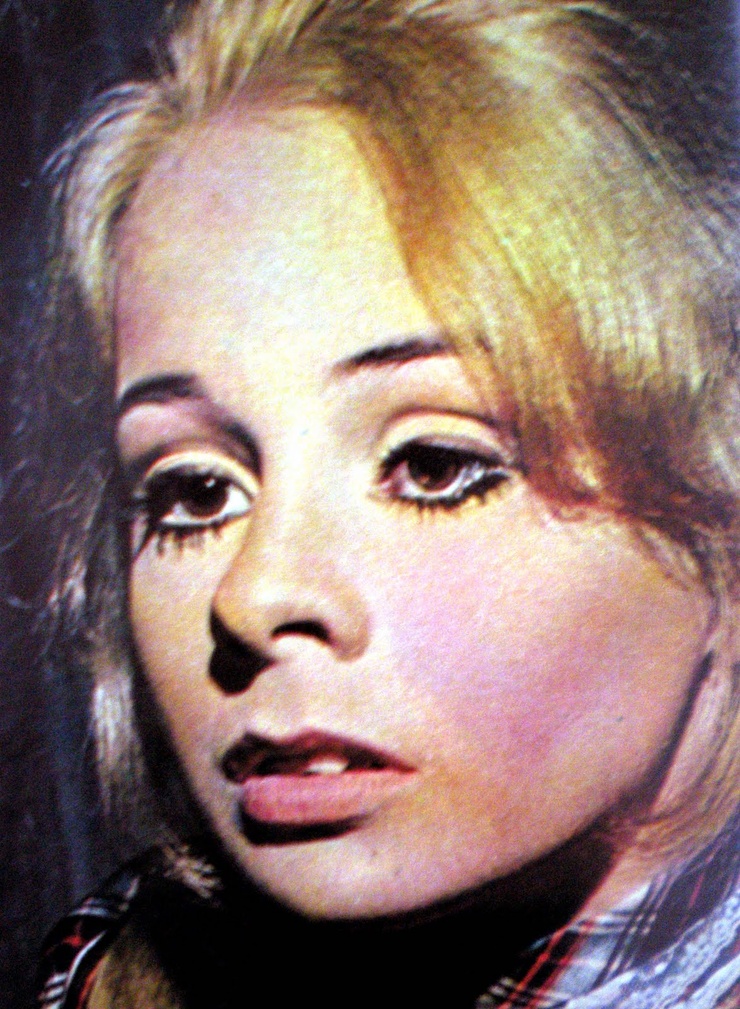 Débora Duarte picture