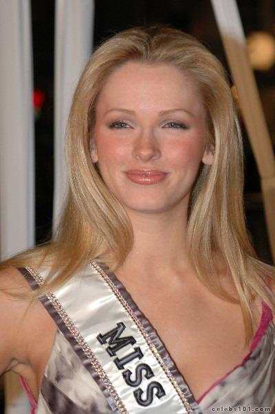 Shandi Finnessey's Instagram, Twitter & Facebook on IDCrawl