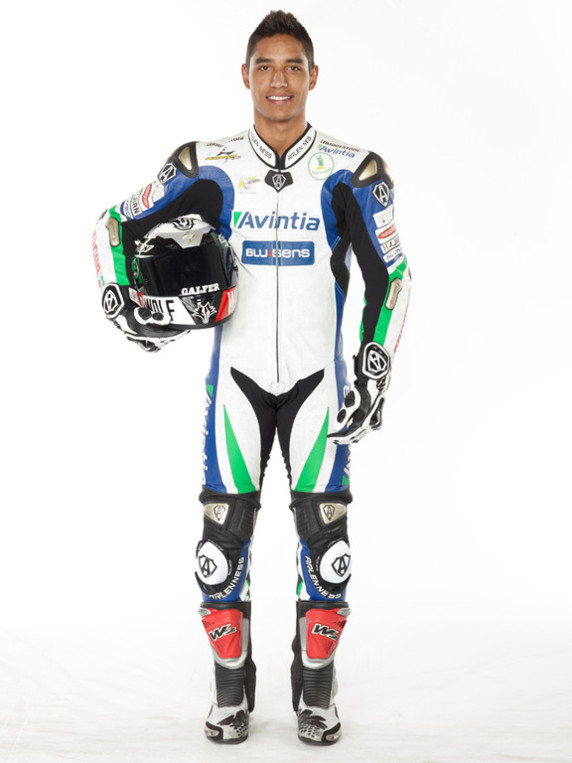 Picture of Yonny Hernandez