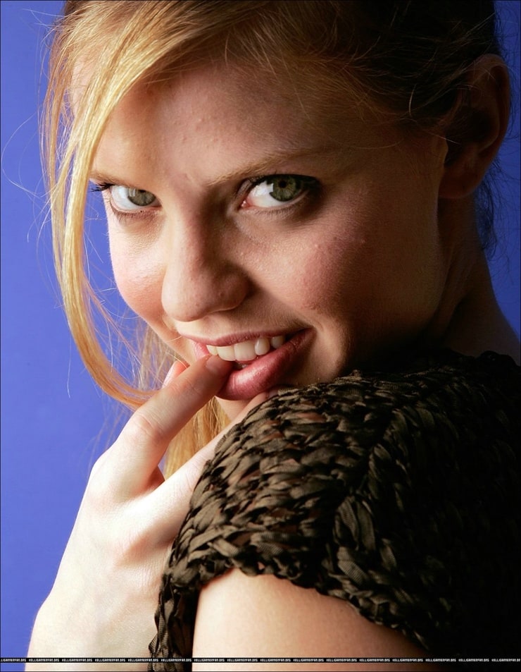 Image of Kelli Garner