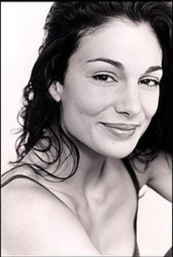 Picture of Annie Parisse