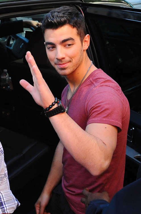 Joe Jonas picture