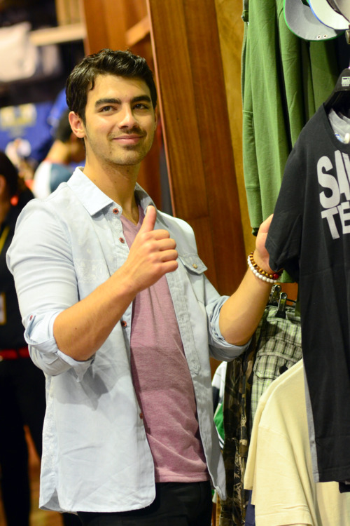 Picture of Joe Jonas