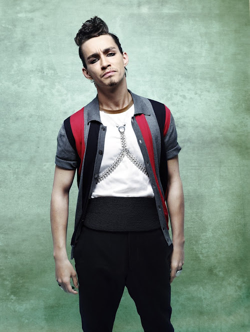 Picture of Robert Sheehan