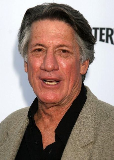 Picture of Stephen Macht