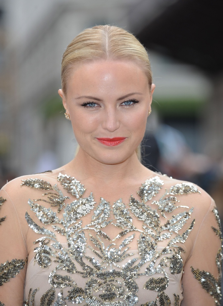 Picture of Malin Akerman