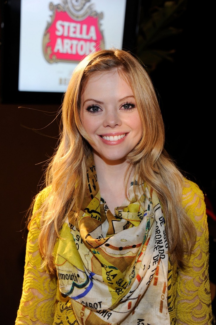 Picture of Dreama Walker