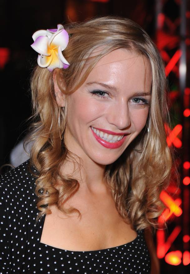 Julia Dietze picture