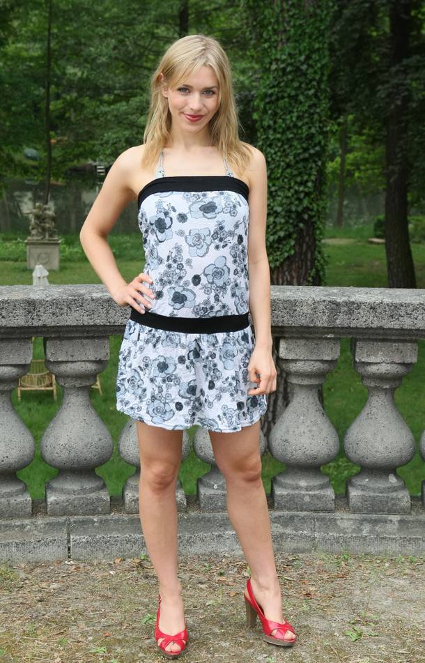 Picture of Julia Dietze