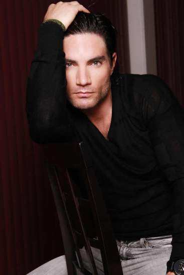 Víctor González picture