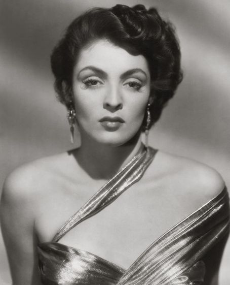 Picture of Suzan Ball