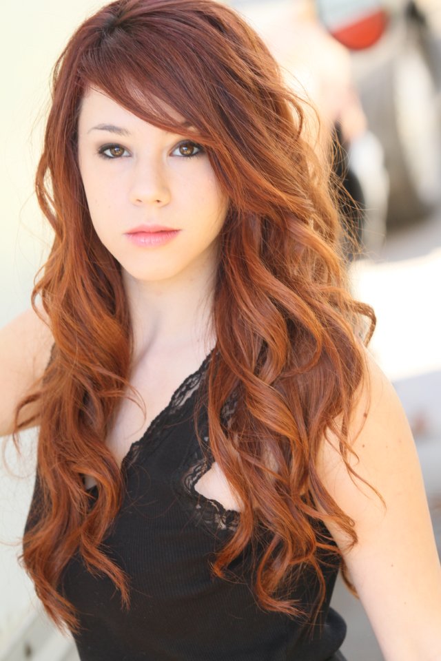 Jillian Rose Reed picture