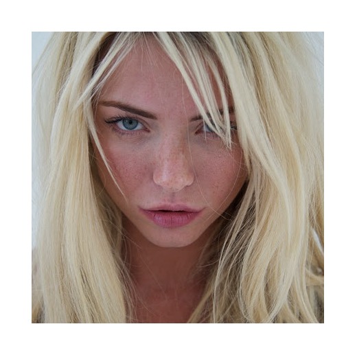 Image of April Summers