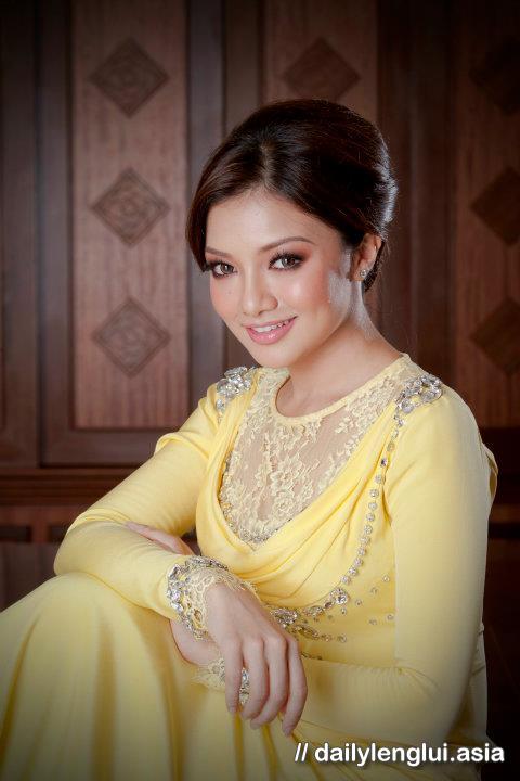 Image of Neelofa