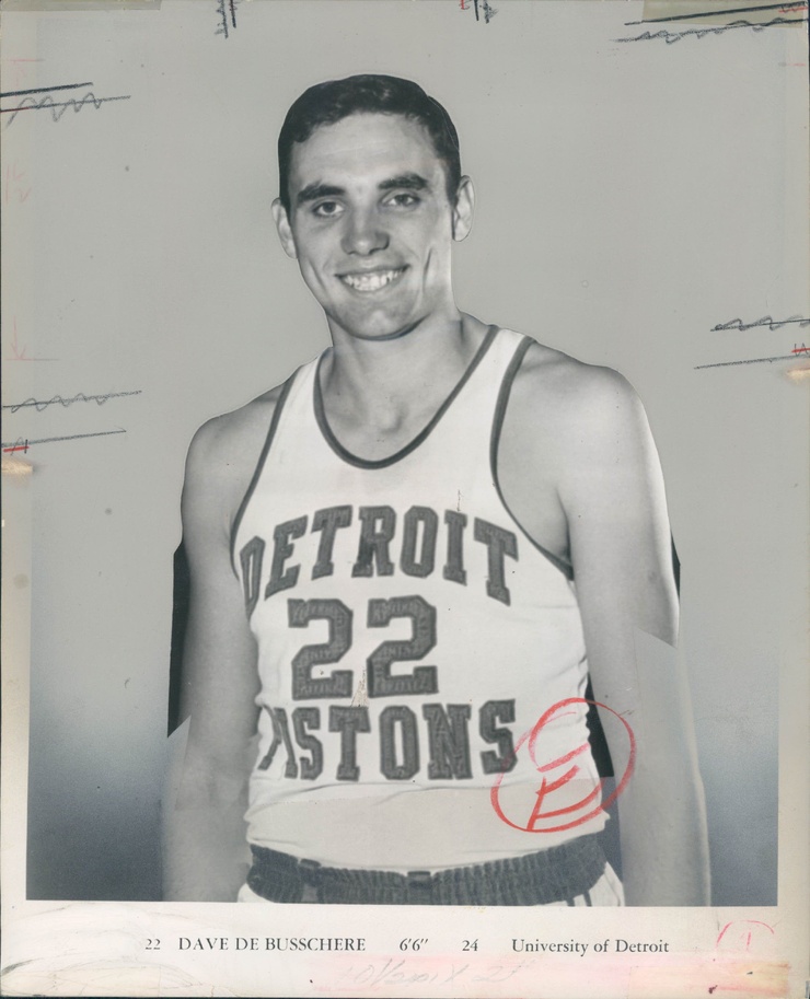 Dave DeBusschere image