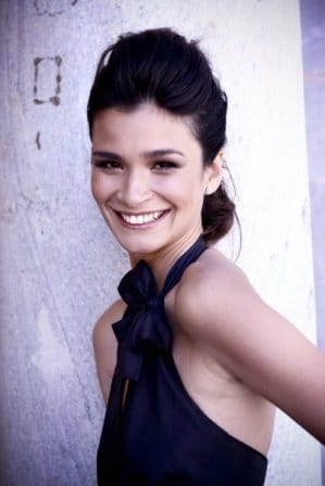 Picture of Caroline Ribeiro