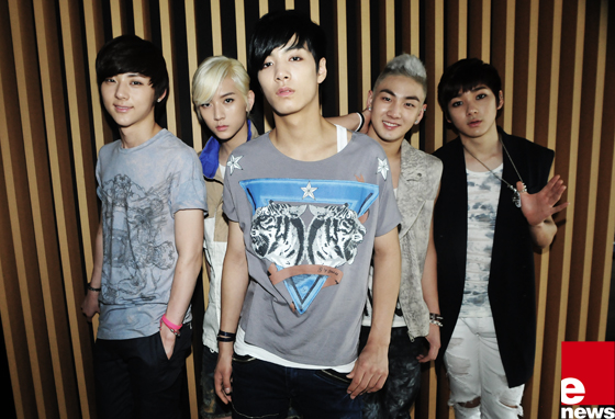 Picture of NU'EST