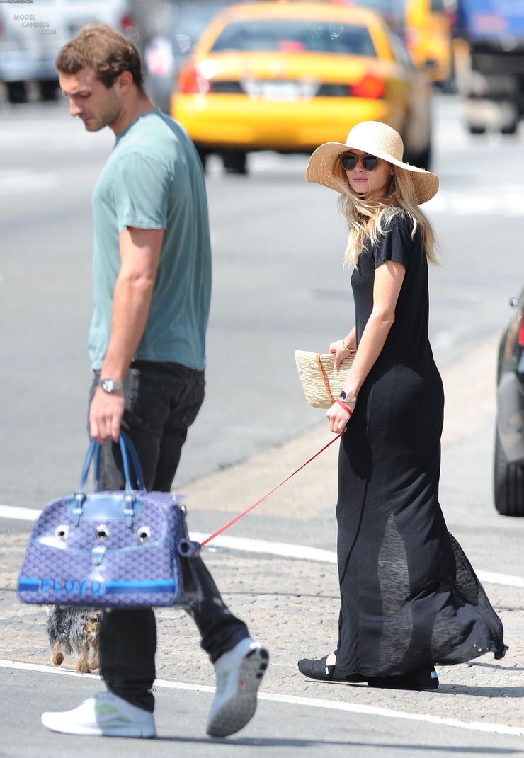 Picture of Jessica Hart