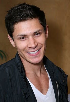 Picture of Alex Meraz