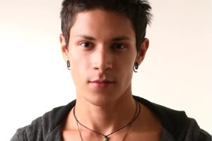 Picture of Alex Meraz