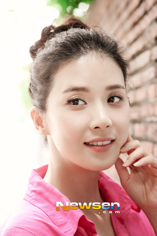 Bo-young Lee picture