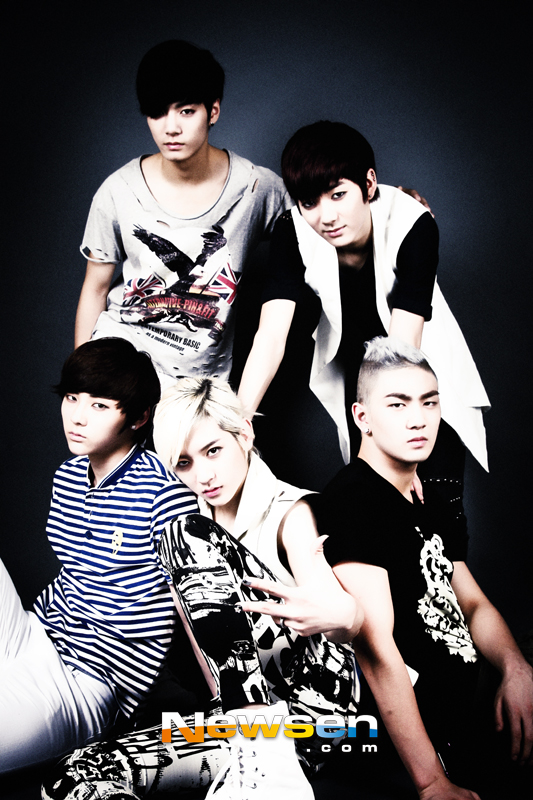 NU'EST image
