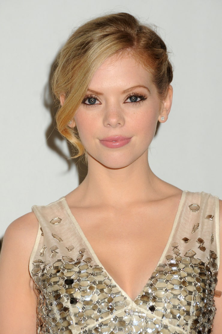 Image of Dreama Walker