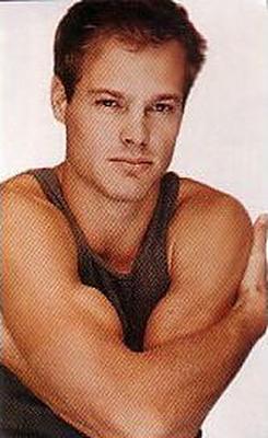 Picture of George Stults