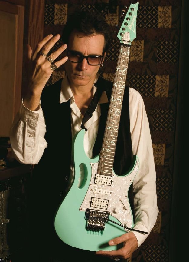 Picture of Steve Vai
