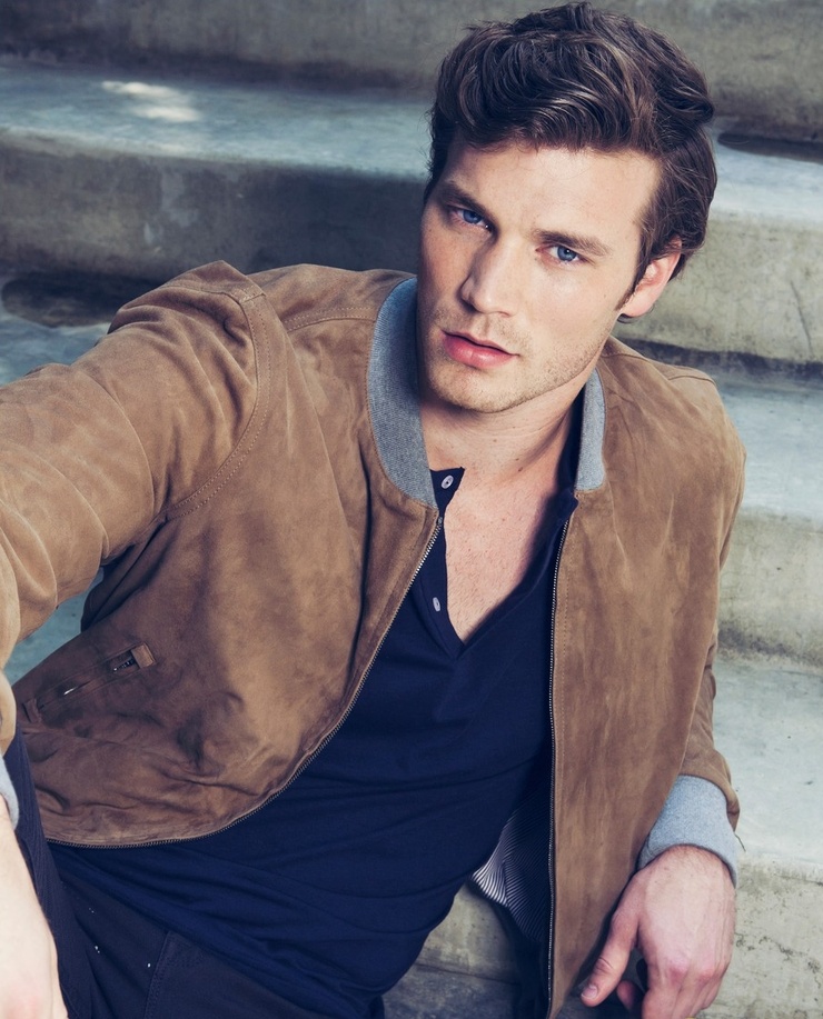 Image of Derek Theler
