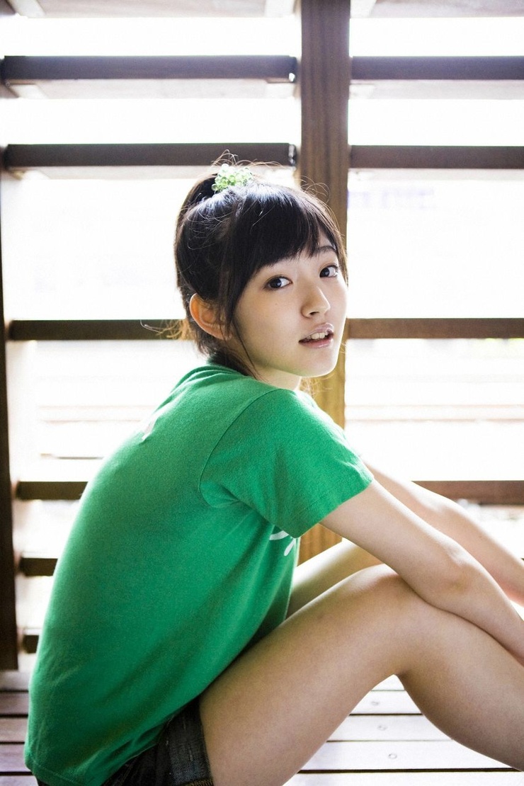 Image of Airi Suzuki