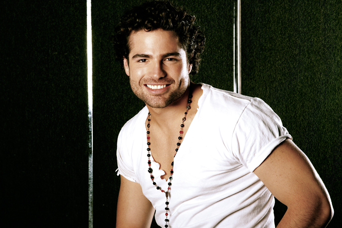 Image of Roberto Manrique