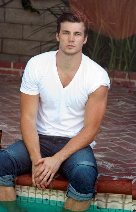 Image of Derek Theler
