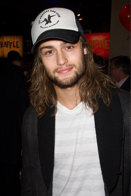 Picture of Douglas Booth